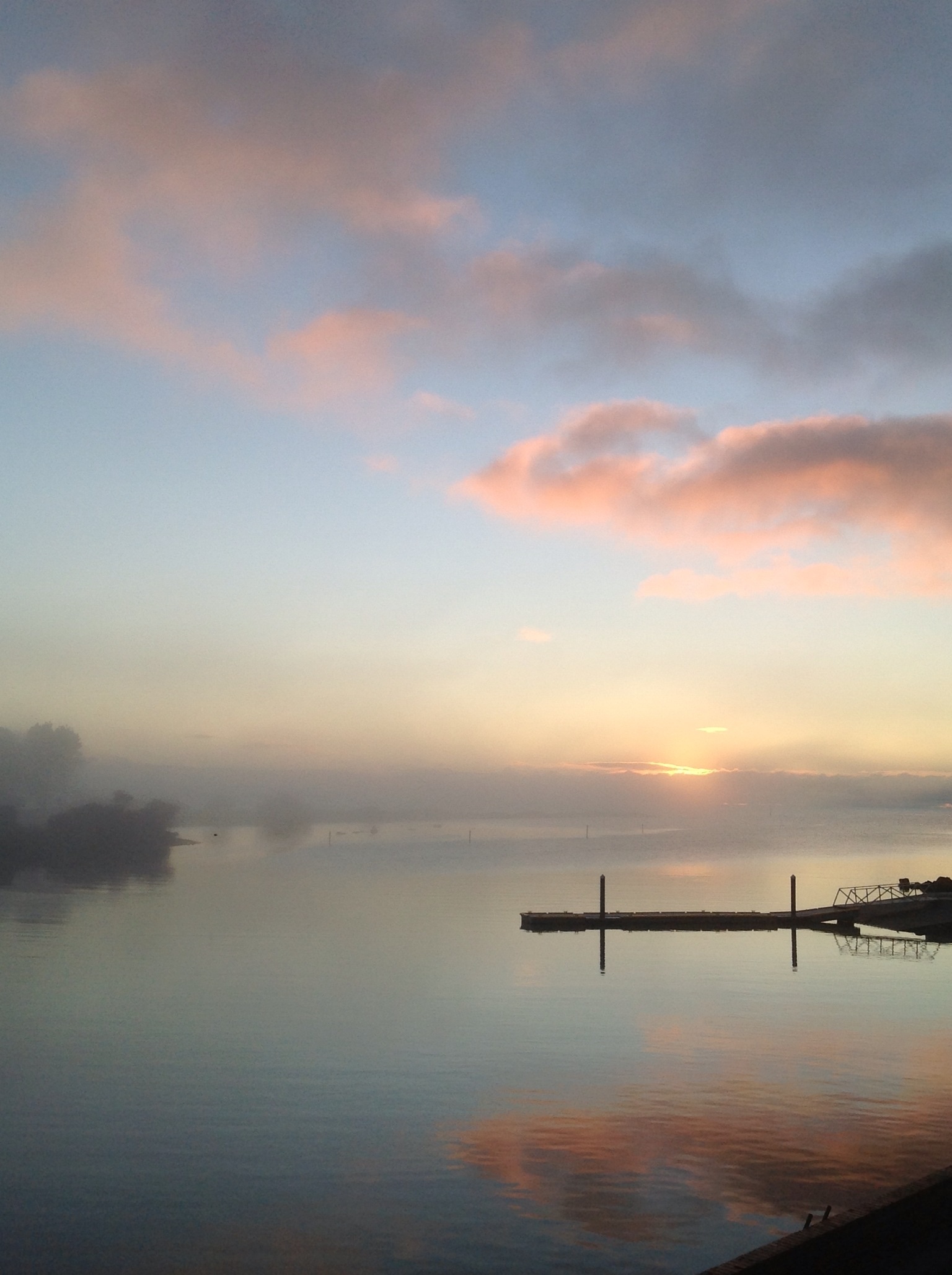 The glory of a winter’s morn | The Waterfront Wynyard Accommodation